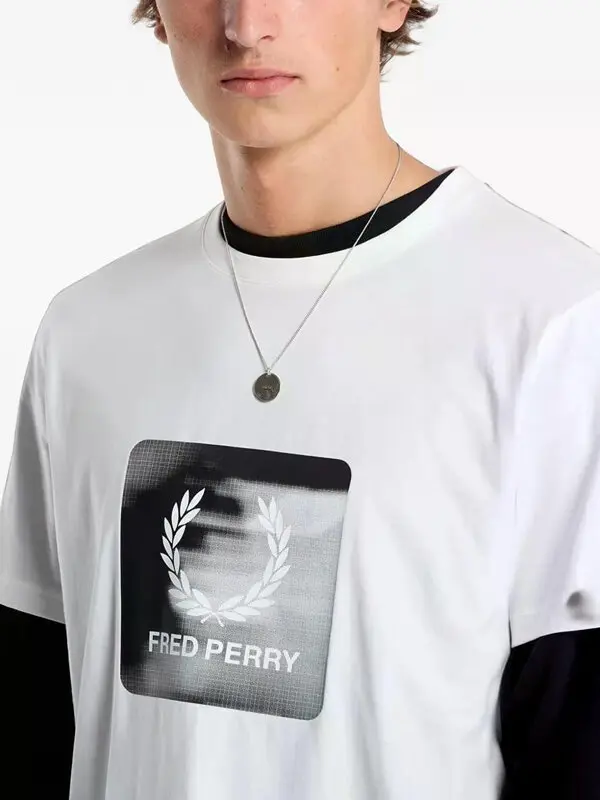 Fred Perry Laurel Wreath Digital T-shirt