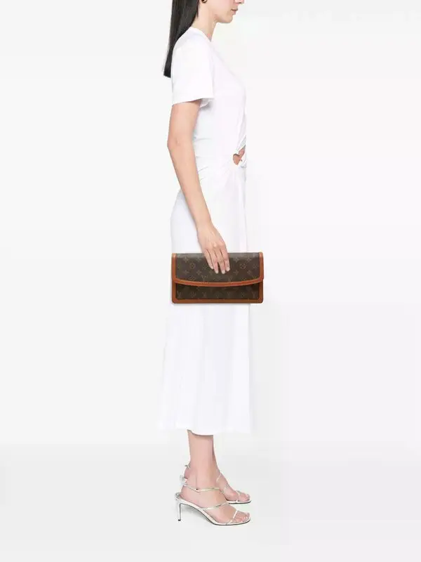 LOUIS VUITTON 1995 Monogram Pochette Dame Gm Clutch Bag