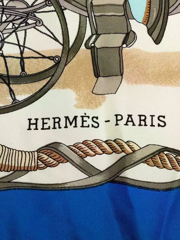 Hermès 1990-2010 Musee Silk Scarf 90 Scarves