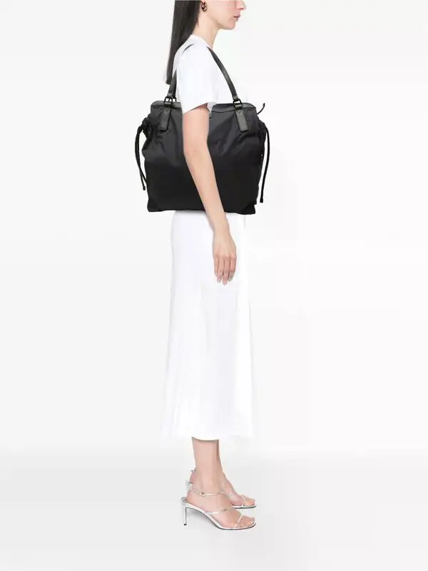 Burberry 2000-2017 Nylon Packable Buckleigh Tote Bag