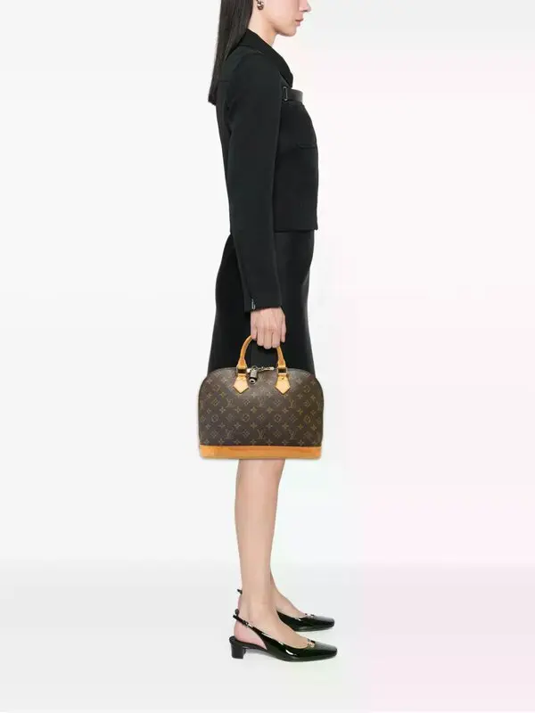 LOUIS VUITTON 1999 Monogram Alma Pm Handbag