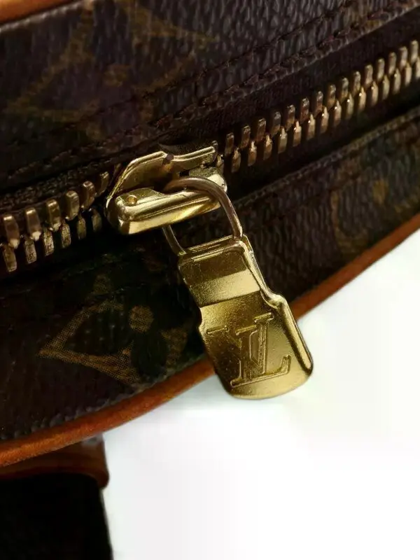 LOUIS VUITTON 2002 Monogram Pochette Ganju Bag