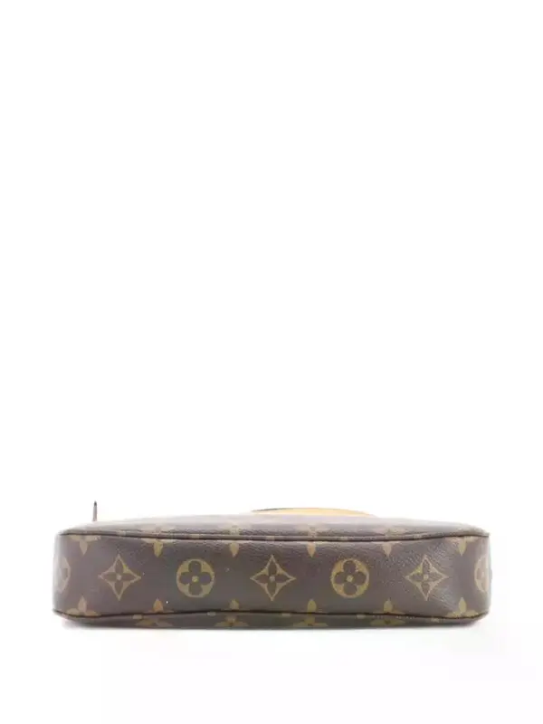 LOUIS VUITTON Pochette Accessoires Nm Monogram Canvas Clutch Bag