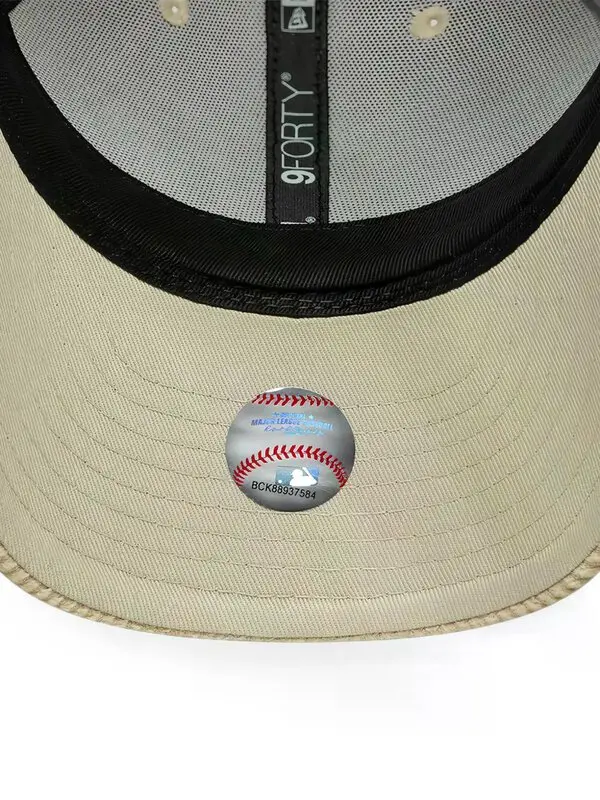 New Era New York Yankees Mlb 9forty Corduroy Cap