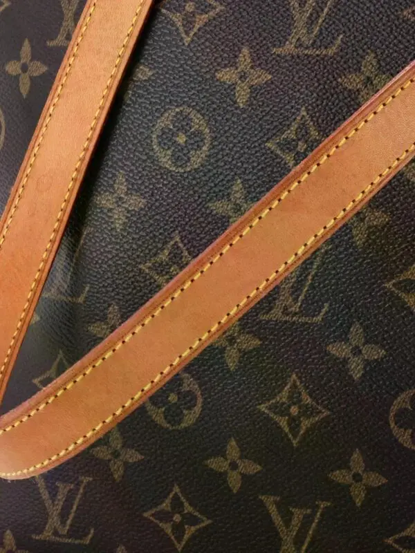 LOUIS VUITTON Luco Handbag Monogram Canvas Tote Bag