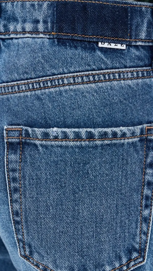 DAZE 2k Mid Rise Relaxed Baggy Jeans