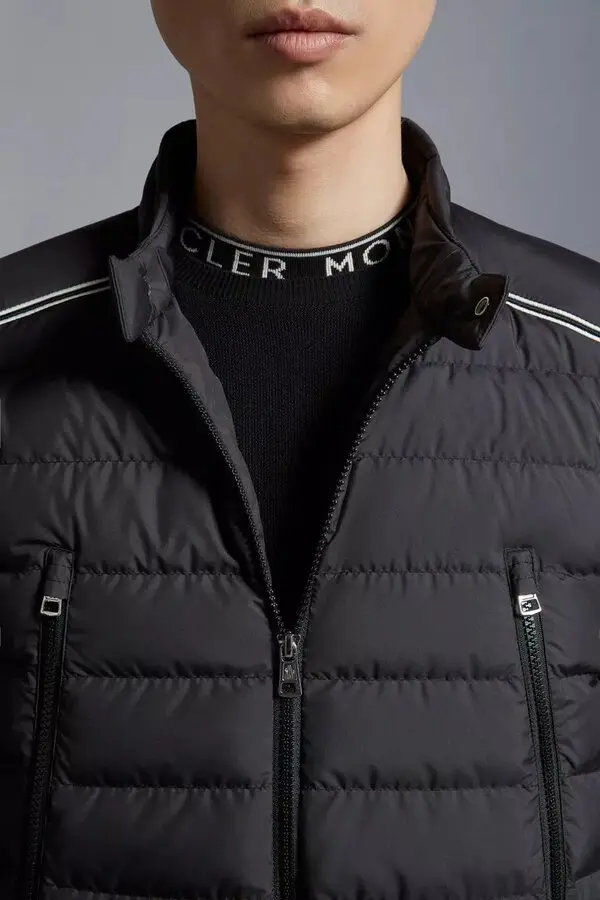 Moncler Perial Short Down Jacket