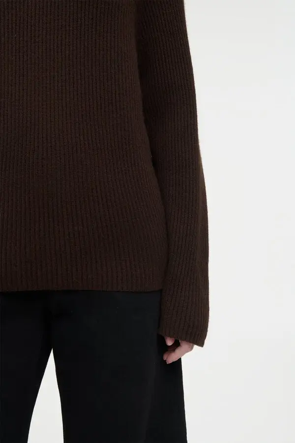 Gabriela Hearst Wigman Knit Turtleneck Sweater In Cashmere - Chocolate