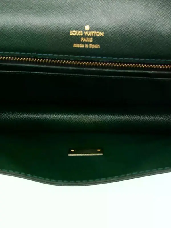 LOUIS VUITTON 2001 Taiga Selenga Clutch Bag - Green