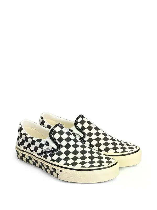 VANS Classic Checkerboard Slip-on Sneakers - Black
