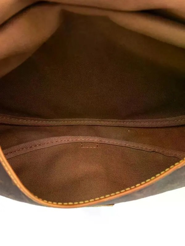 LOUIS VUITTON 1994 Monogram Saumur 25 Crossbody Bag