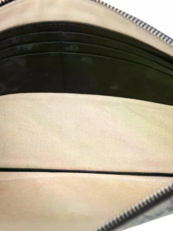 Gucci 2000-2015 Gg Supreme Blind For Love Clutch Bag