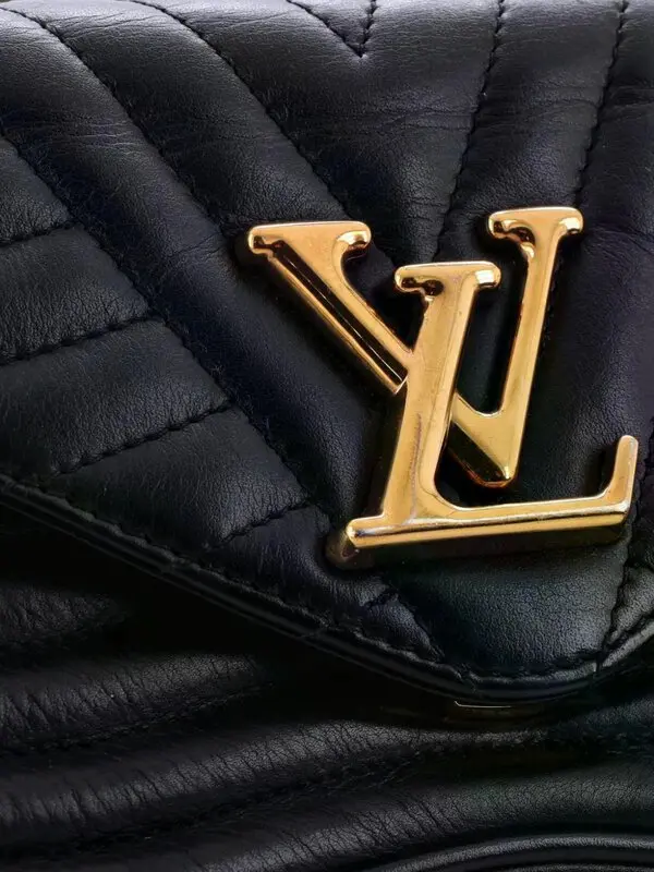 LOUIS VUITTON New Wave Chain Bag Quilted Leather Pm Shoulder Bag