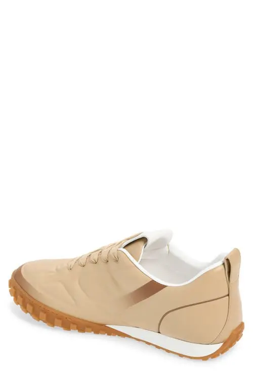 Givenchy Glide Low Top Sneaker