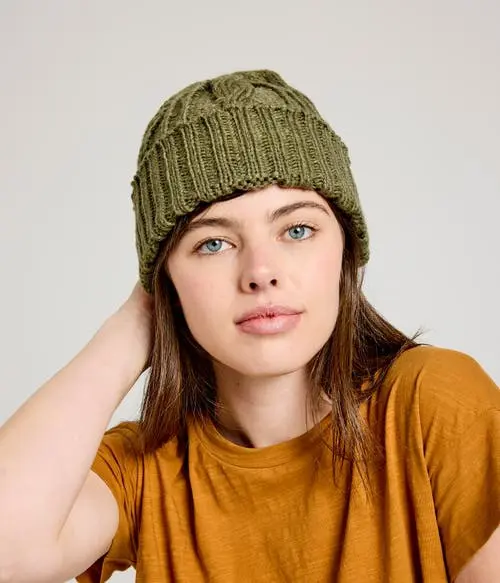KNOWN SUPPLY Cable Knit Beanie - Army
