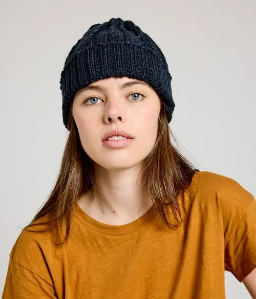 KNOWN SUPPLY Cable Knit Beanie - Dark Blue