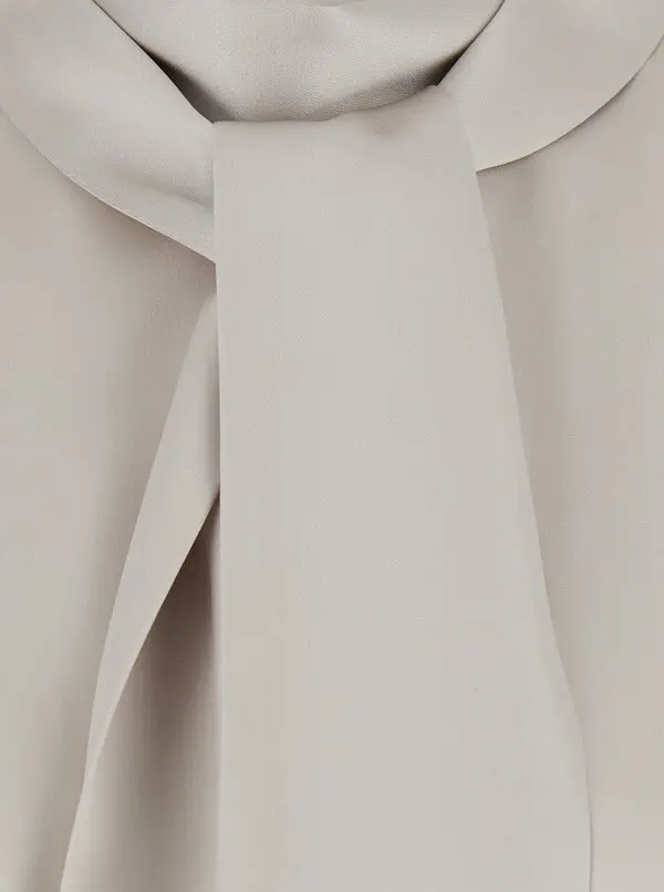 Brunello Cucinelli Beige Blouse With Bow Collar And Monile Decoration In Silk For - Multicolor