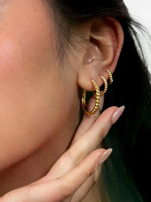 DOWER & HALL Medium Huggie Hoop Earrings