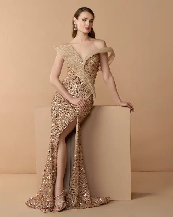MAC DUGGAL COLLECTION Embellished Strapless Gown With Sculptural Drape