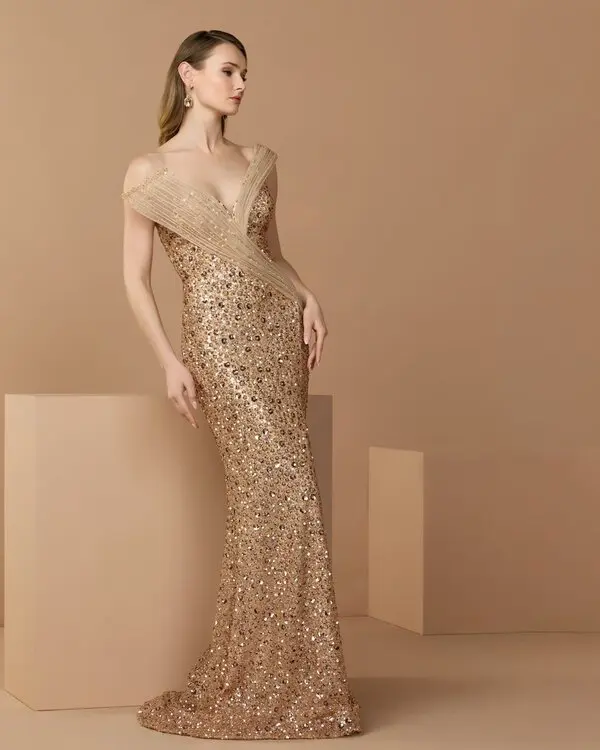 MAC DUGGAL COLLECTION Embellished Strapless Gown With Sculptural Drape
