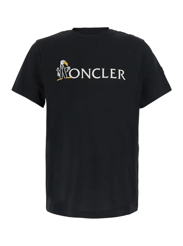 Moncler T-shirt With Logo On The Front And Logo Patch On The Sleeve In Cotton For - Black