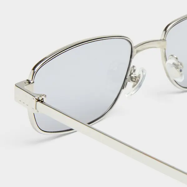 Le Specs Torrid