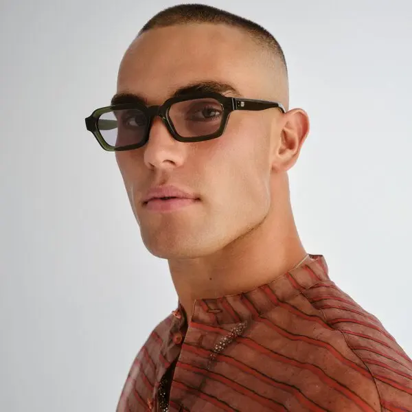Le Specs Tension