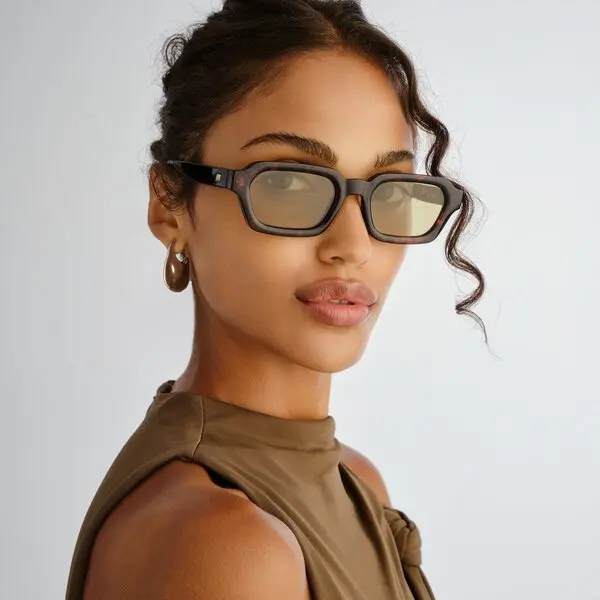 Le Specs Tension