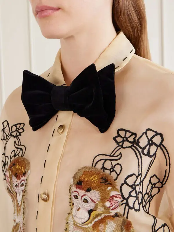Khaite Liv Bowtie Velvet Cotton-blend Collar