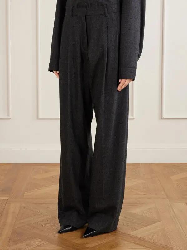 Khaite August Pleated Wool-blend Straight-leg Pants - Gray