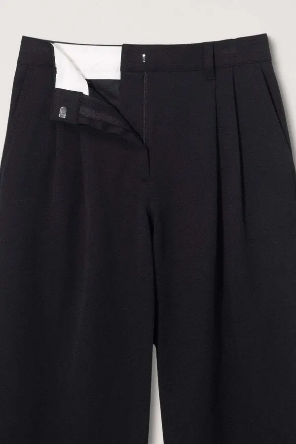 DUNST Casual Trousers With Belt Loops