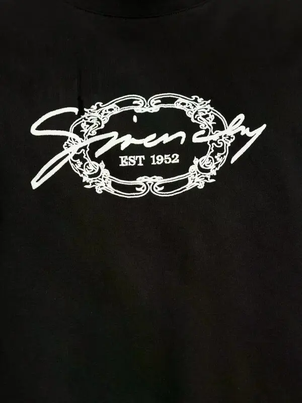 Givenchy T-shirt In Cotton With Medallion