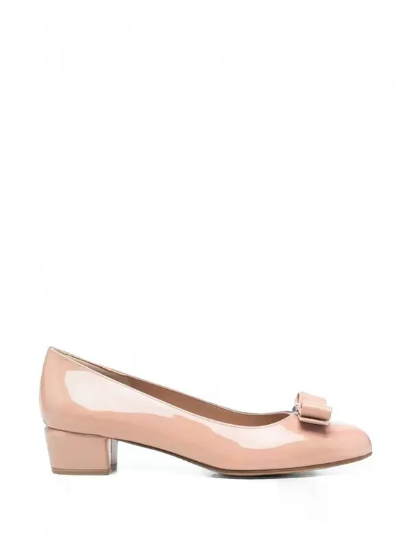 FERRAGAMO Vara Pumps - Neutrals