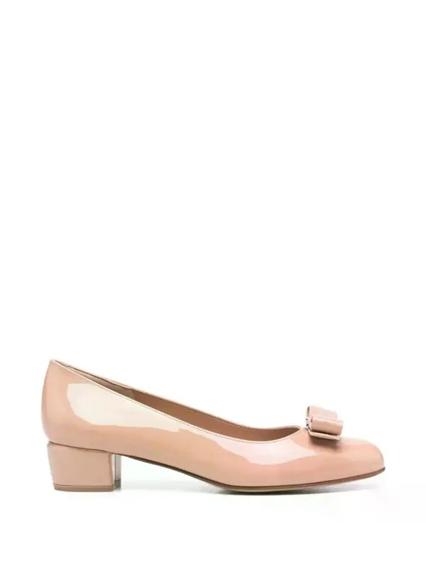 FERRAGAMO Vara Pumps - Neutrals