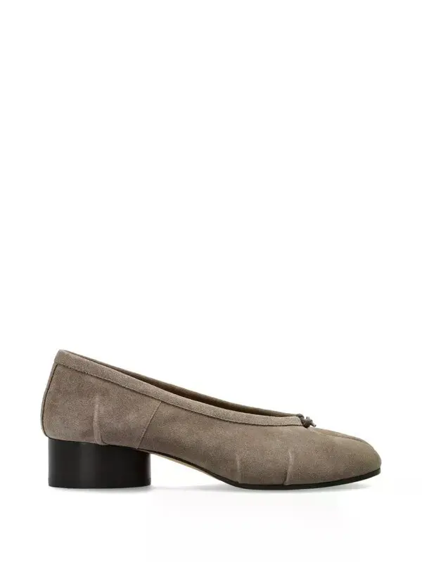 MAISON MARGIELA Tabi Suede Pumps - Neutrals