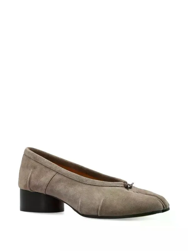 MAISON MARGIELA Tabi Suede Pumps - Neutrals
