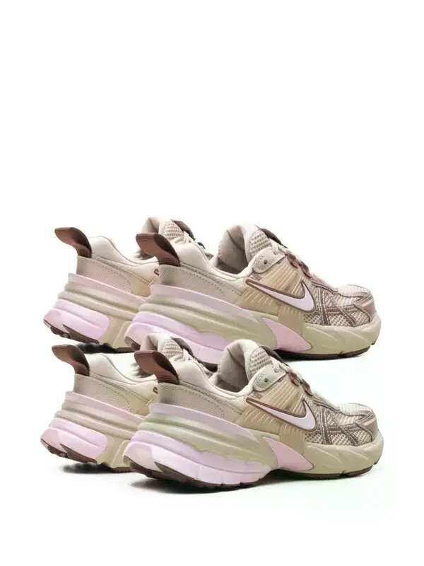 Nike V2k Run Panelled Sneakers