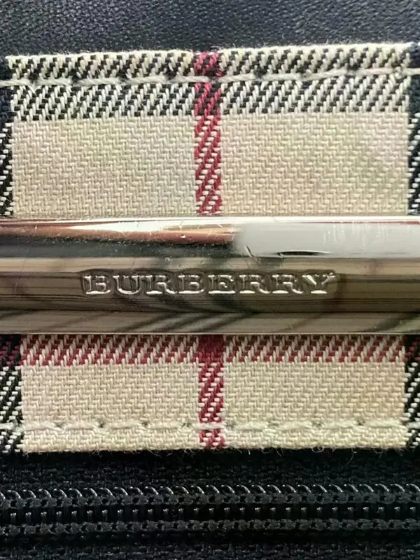 Burberry 2000-2017 Leather Handbag