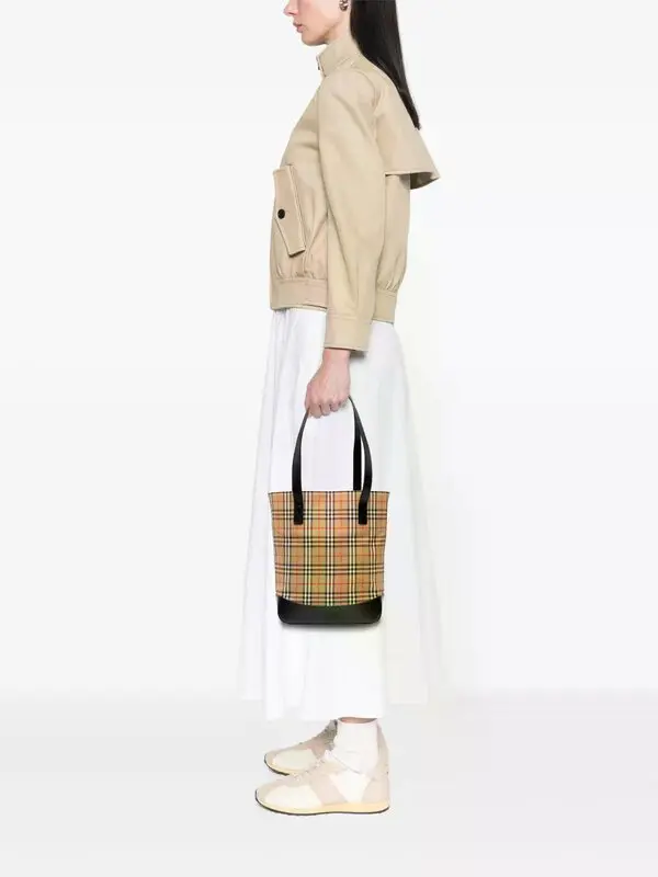 Burberry 2000-2007 Haymarket Check Canvas Tote Bag