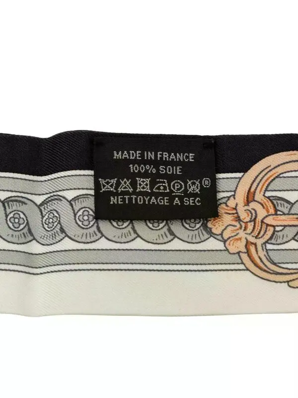 Hermès 2000-2026 Bride De Cour Silk Twilly Scarf Scarves
