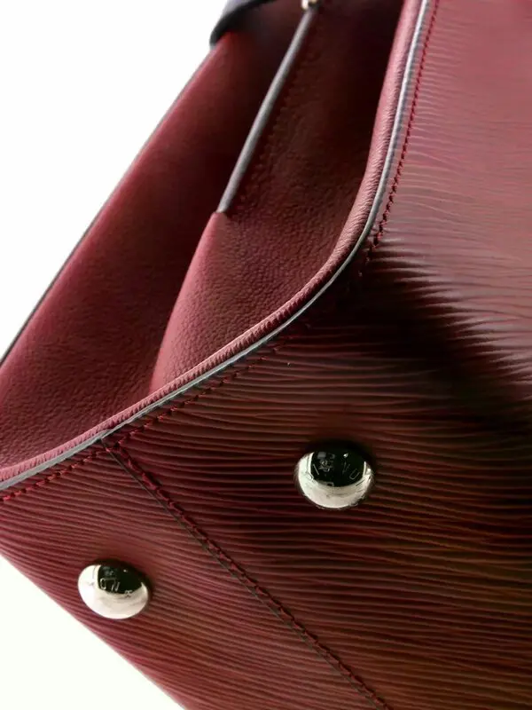 LOUIS VUITTON Twist Epi Leather Tote Bag - Red