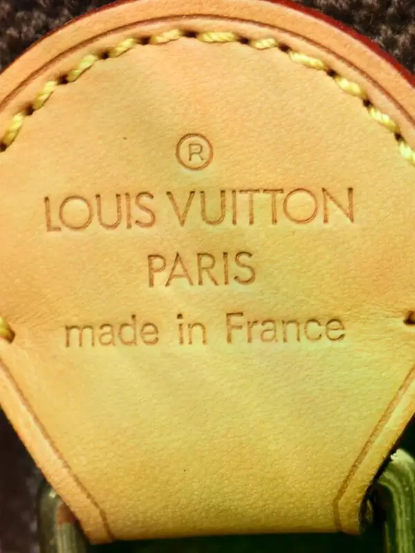 LOUIS VUITTON 2002 Monogram Reporter Pm Crossbody Bag