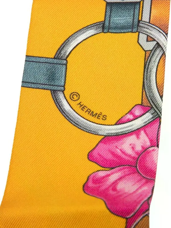 Hermès 2000-2026 Grand Manege Fleuri Silk Twilly Scarf Scarves - Yellow