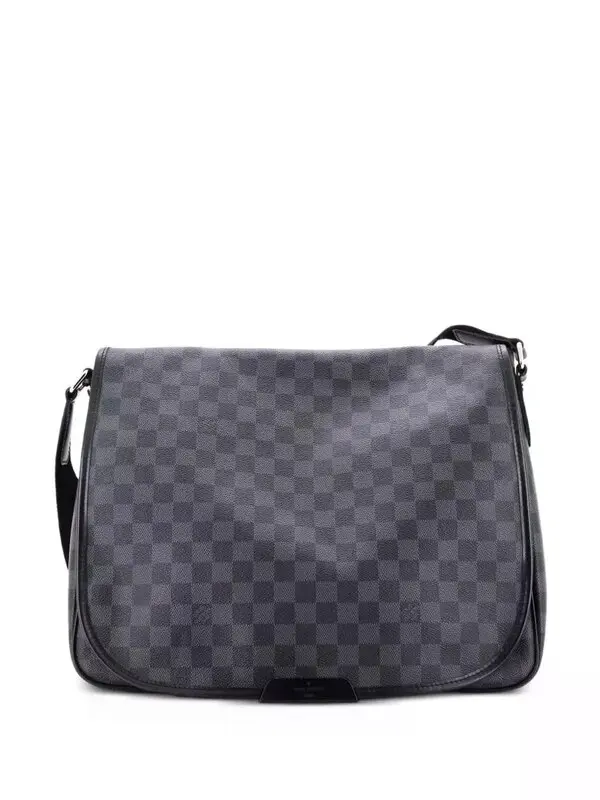 LOUIS VUITTON Daniel Messenger Bag Damier Graphite Gm Crossbody Bag - Black