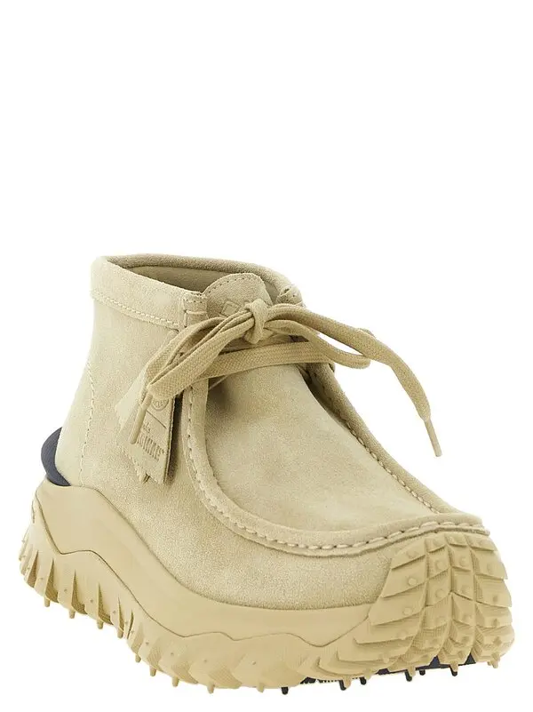 Moncler Clarks 'trailgrip Wallabee Gtx' Ankle Boots - Cream