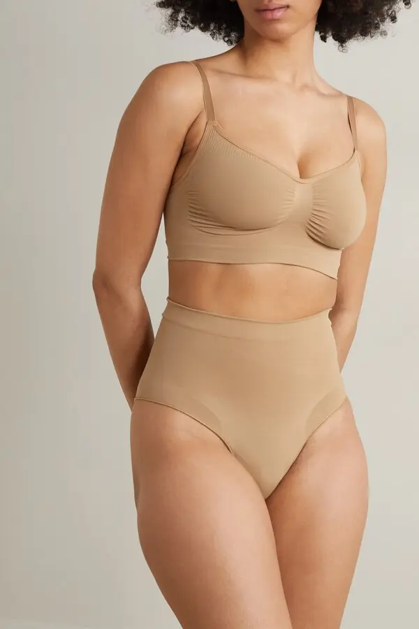 SKIMS Seamless Shaping Mid-rise Briefs