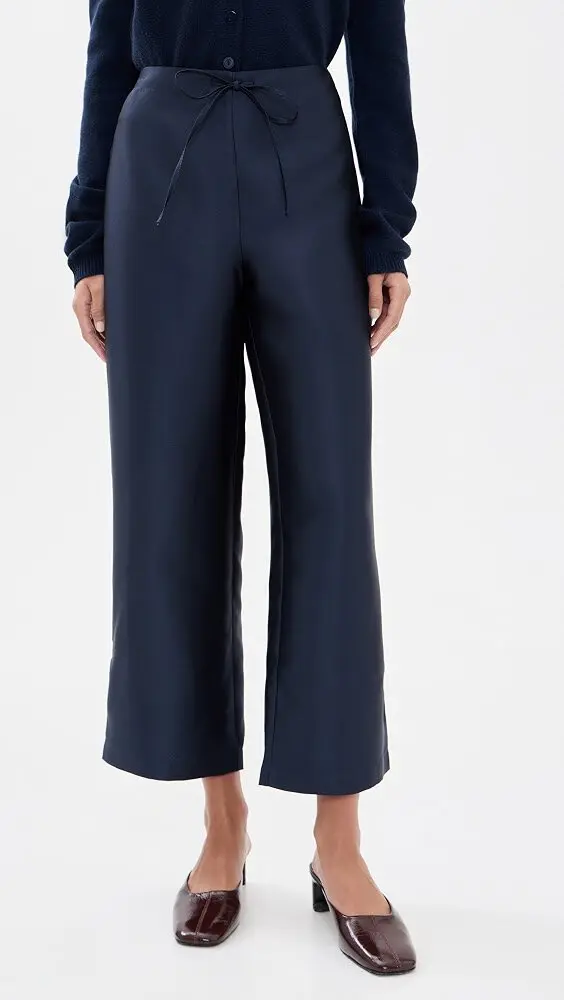 REFORMATION Olina Cropped Pants