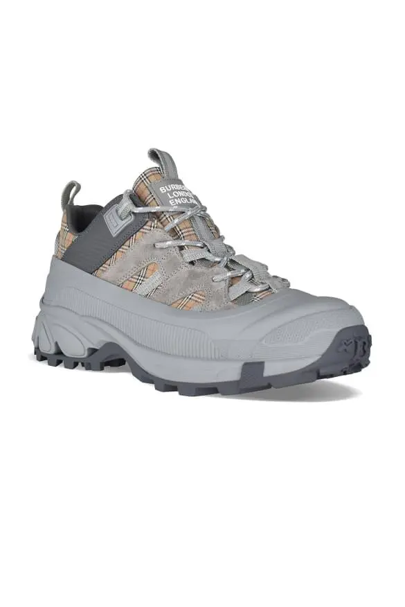 Burberry Arthur Sneakers - Gray