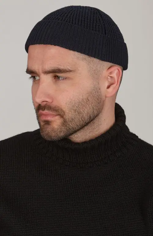 PAUL JAMES Lightweight Whitby Fisherman's Beanie - Navy