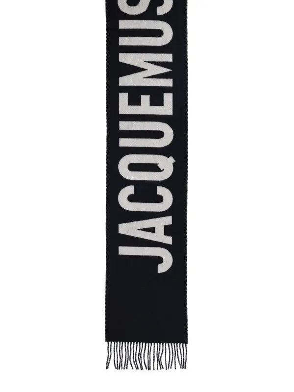 Jacquemus Sciarpa In Lana Con Frange E Logo